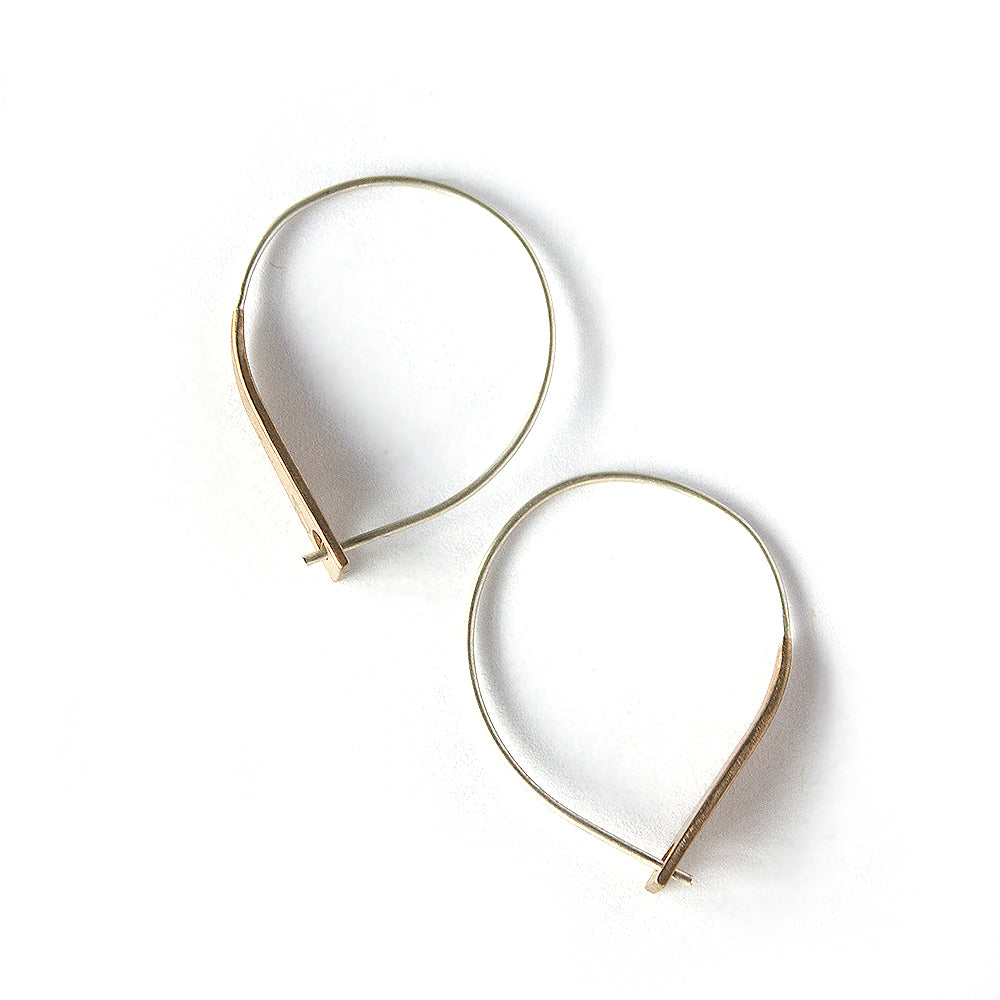 Pass Through Hoop – Leah Staley